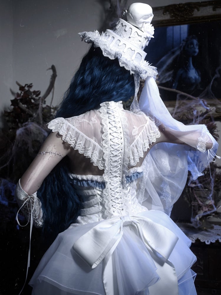 White Spine Lace-up Back Triangle Shawl Big Bow Layered Train – LilyVow