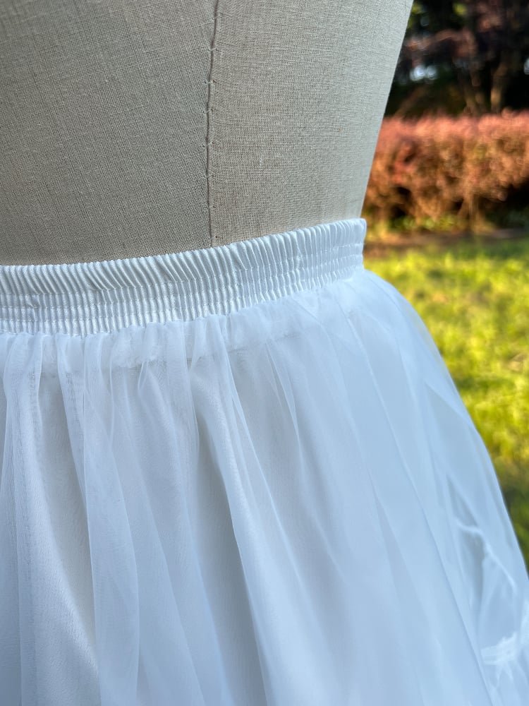 White 70cm Daily Petticoat Tea Length Three Layers – LilyVow